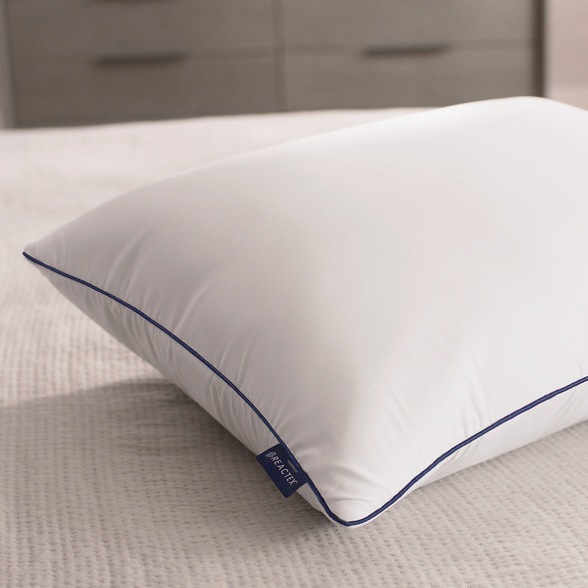 Cooling Ice Cube Hybrid Pillow – NapQueen